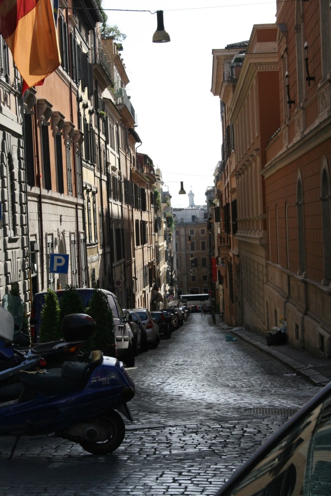 A Roman Sidestreet – Prayers & Piazzas